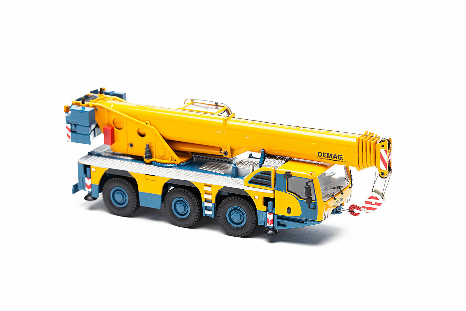 DEMAG AC55-3 MOBILE CRANE – Inconst