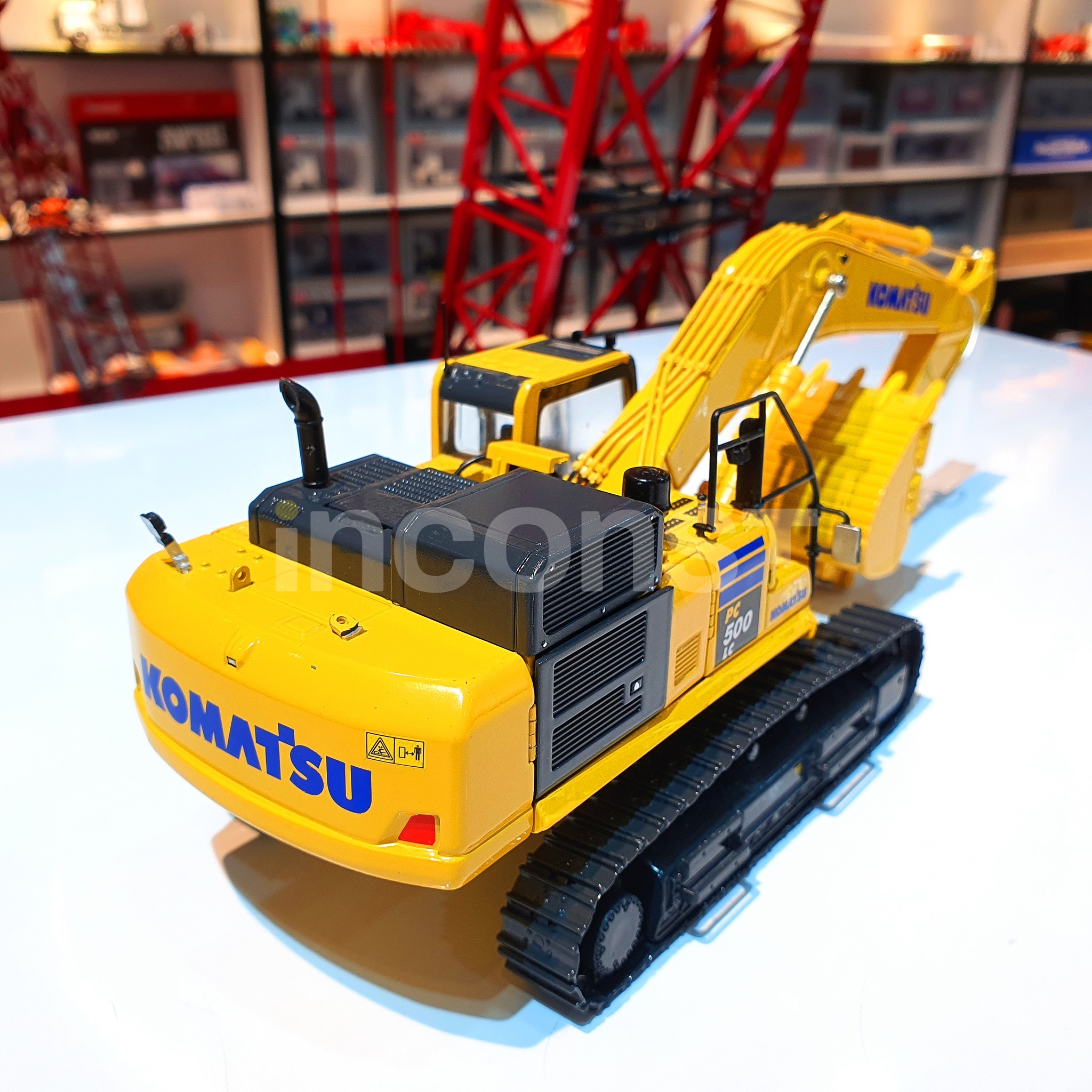 KOMATSU ; PC500LC-10MO Hydraulic Excavator Scale 1/43 – Inconst