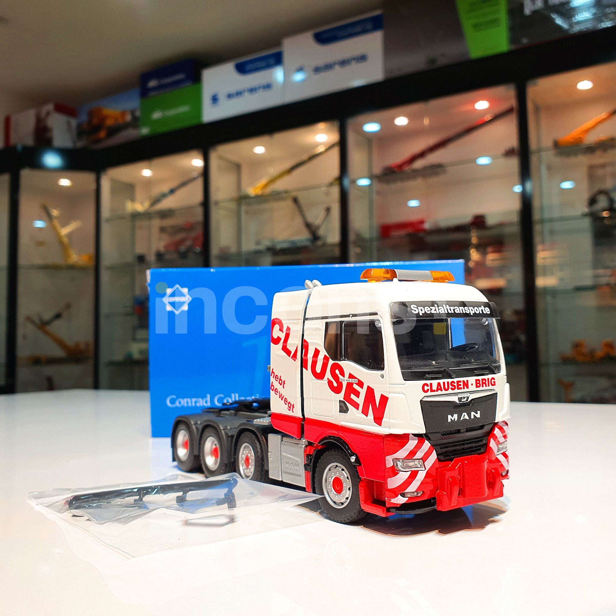ClAUSEN; MAN TGX GM HEAVY DUTY TRACTOR 8X4 – Inconst