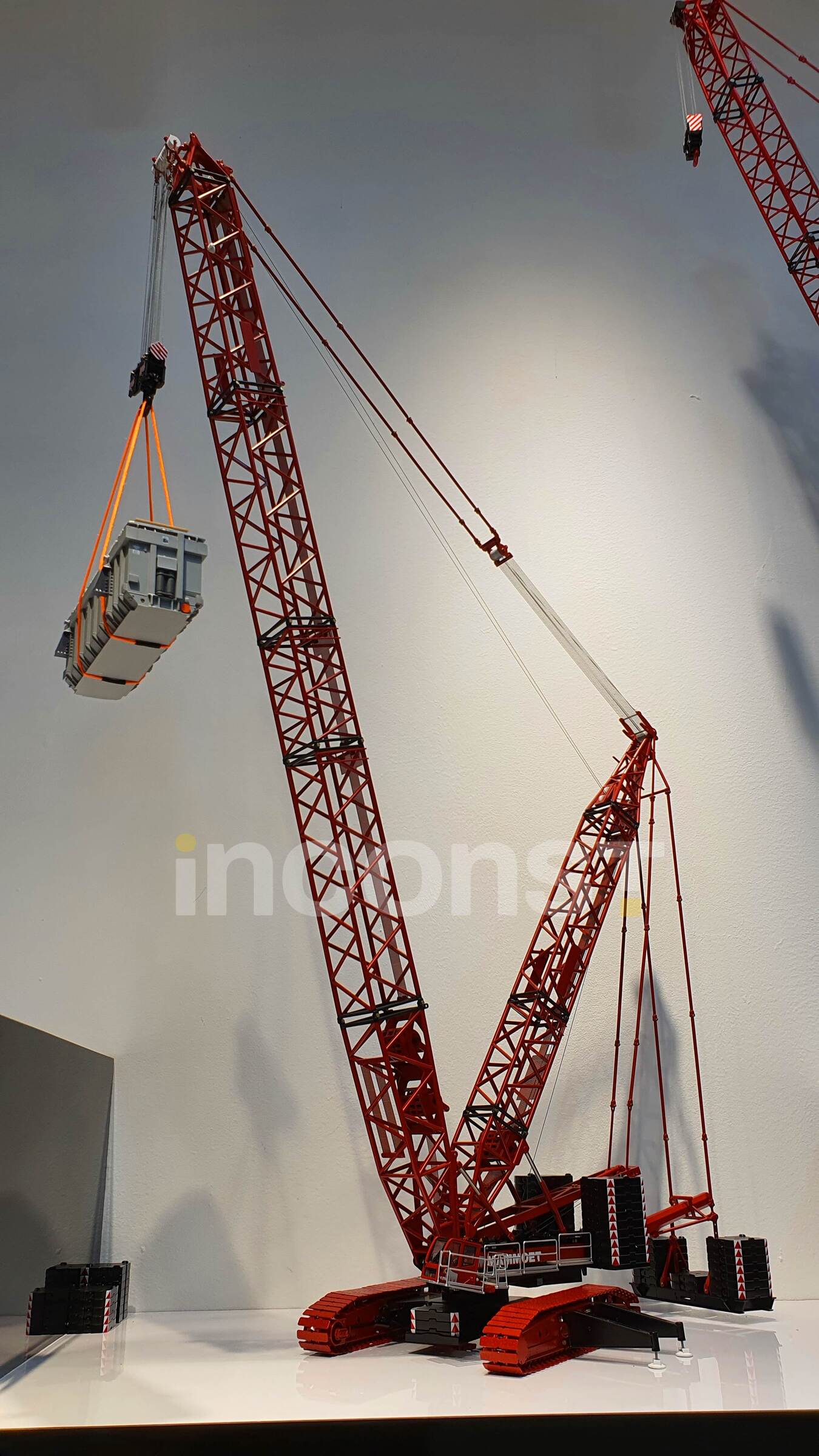 MAMMOET DEMAG CC 2800 – Inconst