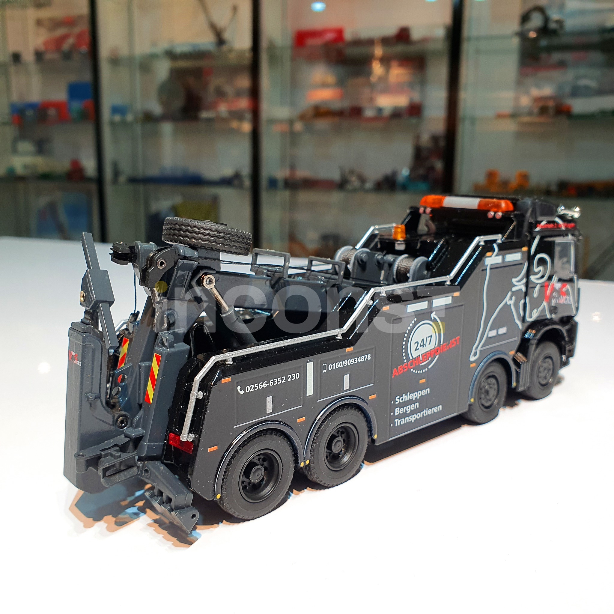 VTS TRUCKS; EMPL BISON RECOVERY VEHICLE ON MERCEDES-BENZ ACROS L ...