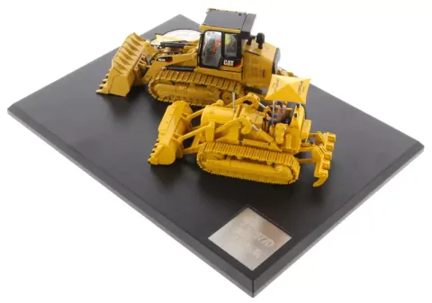 DM85559; CAT 963K TRACK LOADER & CAT 977D TRAXCAVATOR – Inconst