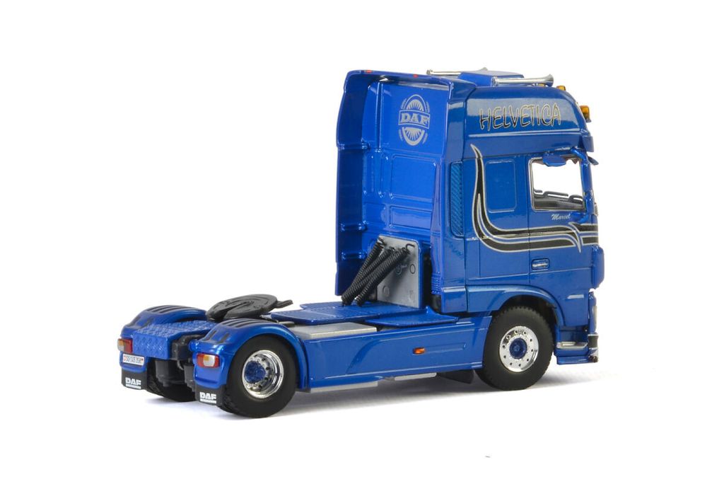 MAX STEFFEN; DAF XF SUPER SPACE CAB 4X2 – Inconst