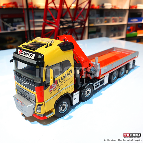 SILVASTI; VOLVO FH4 GLOBETROTTER RIGED TRUCK FLAT BED + PALFINGER 7800. ...