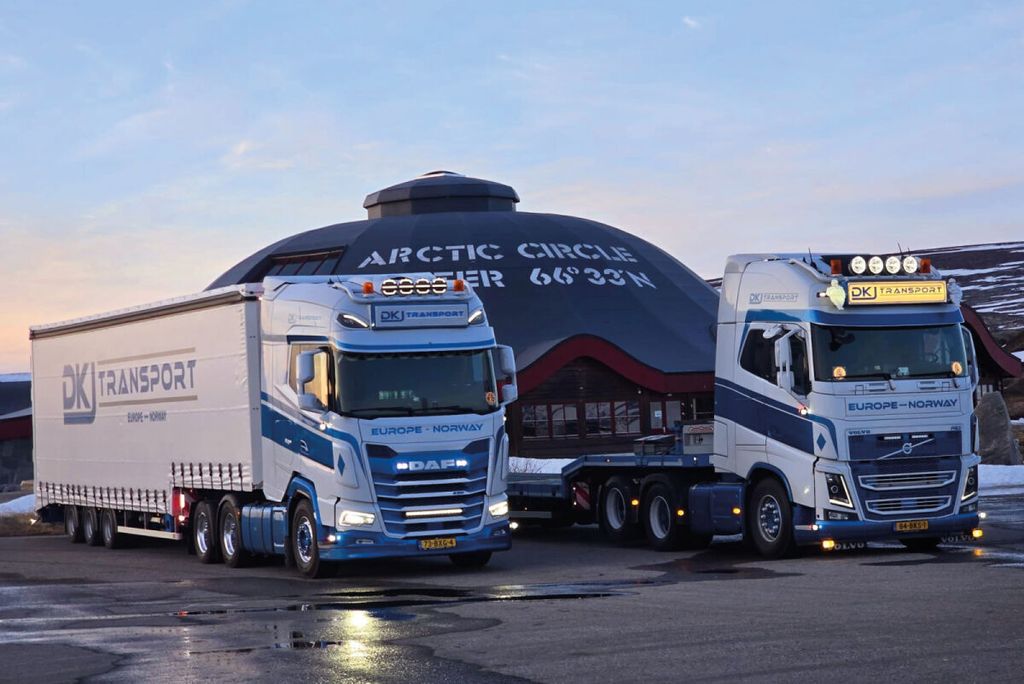 DKJ Transport; VOLVO FH4 GLOBETROTTER XL 6X2 TAG AXLE SEMI WITH CURTAIN ...