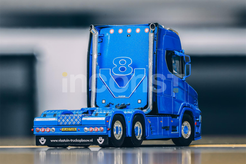 Vlastuin Truck- en Trailer Trading BV; VLASTUIN TORPEDO 6 X 2 SLEEP AS ...