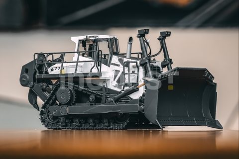 PREMIUM LINE; LIEBHERR PR776 – Inconst