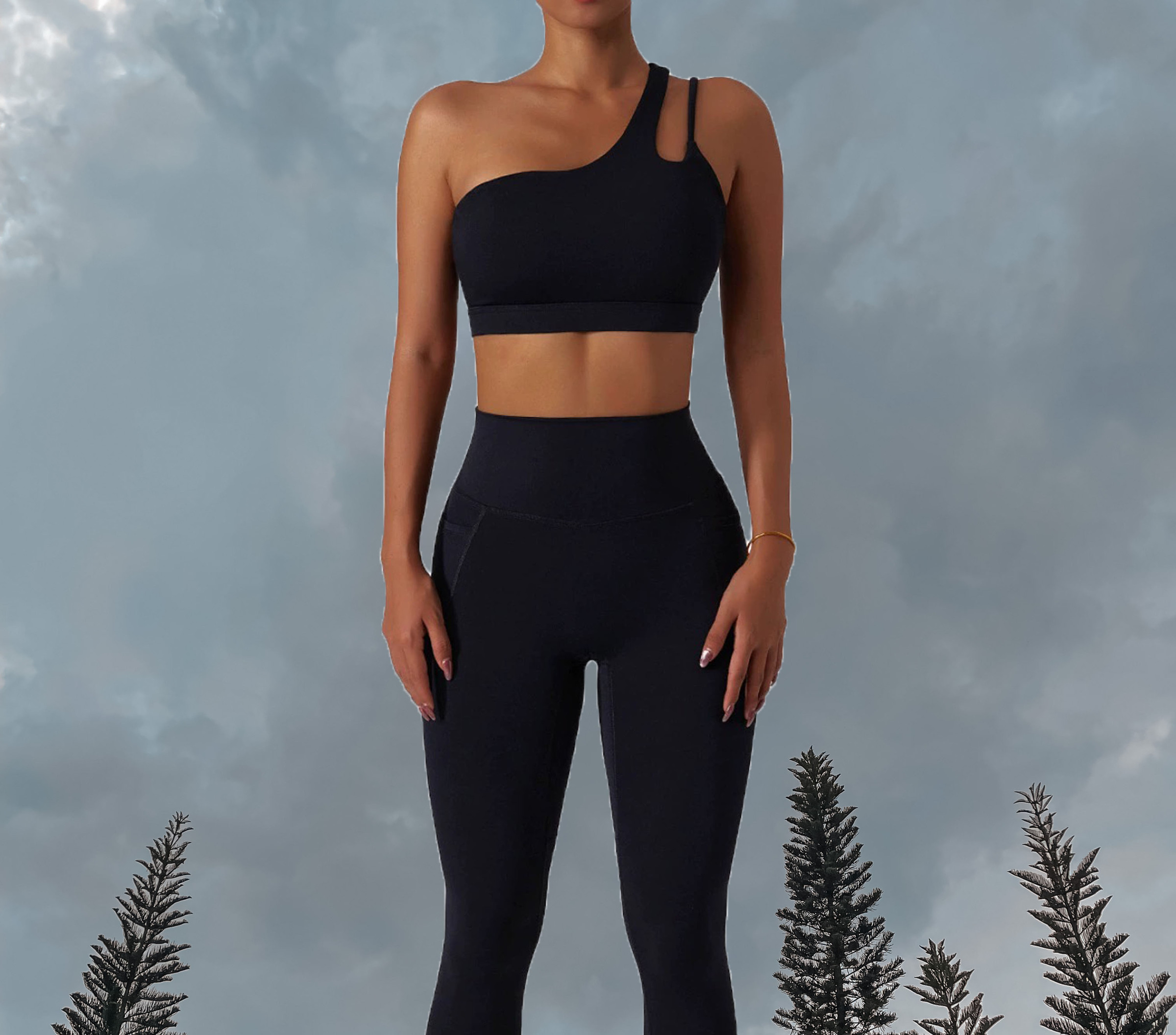 Dove Toga Sport Bra in Black – Ace.Active