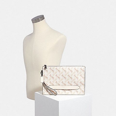 Coach Structured Pouch with Horse and Carriage Print F91277 – Luxe Paradise