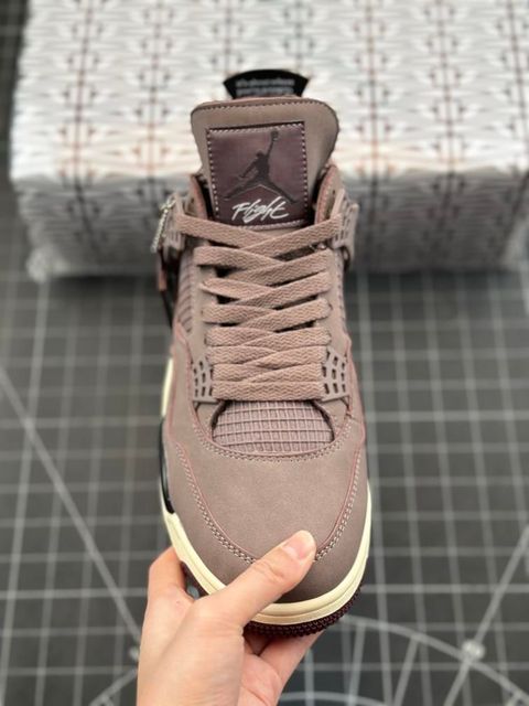 A MA MANIERE X AIR JORDAN 4 RETRO 'VIOLET ORE' – Sneakerpulse Signature