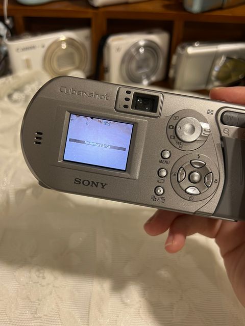 Sony dsc p92 – Ones Studio