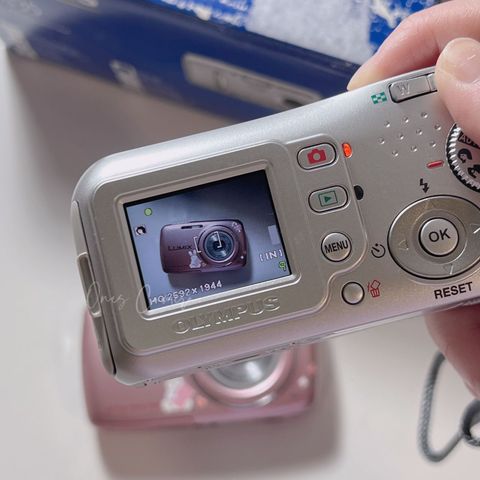 Olympus D-435 with box – Ones Studio