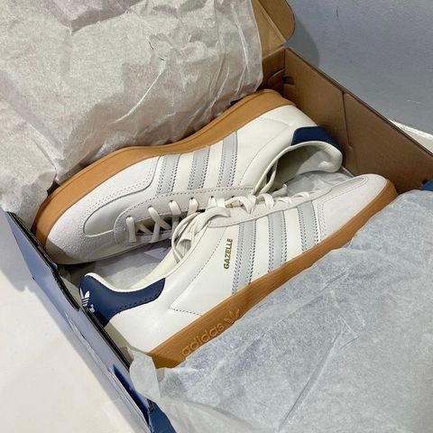 ADIDAS – Non Border