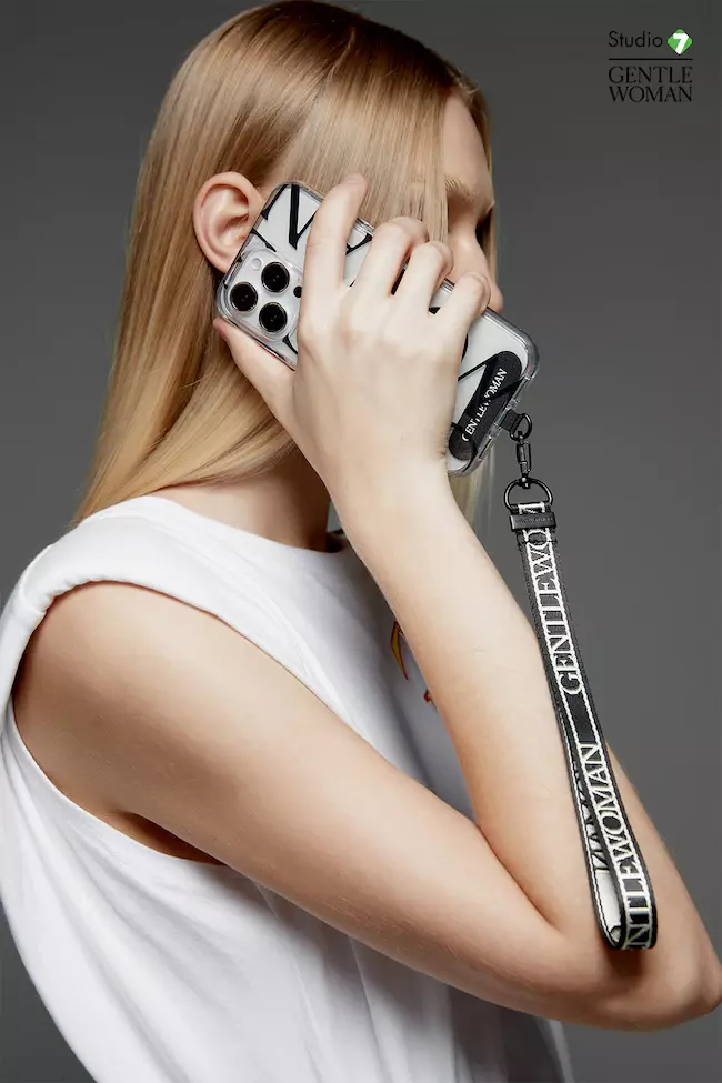 GENTLEWOMAN PHONE HAND STRAP – THAIBRAND.CO