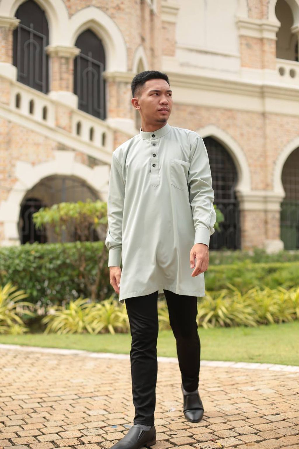 KURTA SAYYID LELAKI BERKOLAR IRONLESS LABUH 32 INCI – Hazel TD
