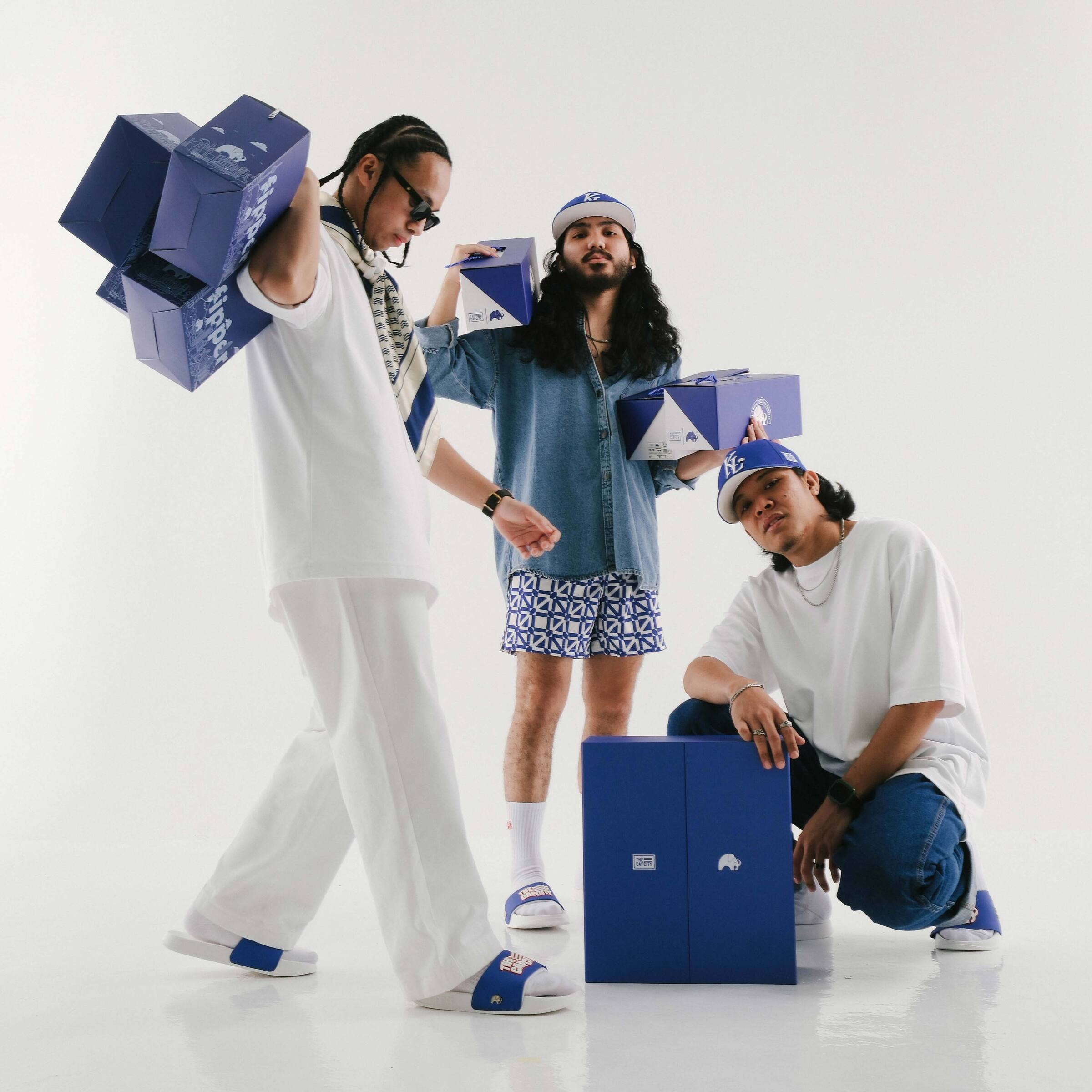 TCC X FIPPER SLIP ON - BU/WH – The Cap City