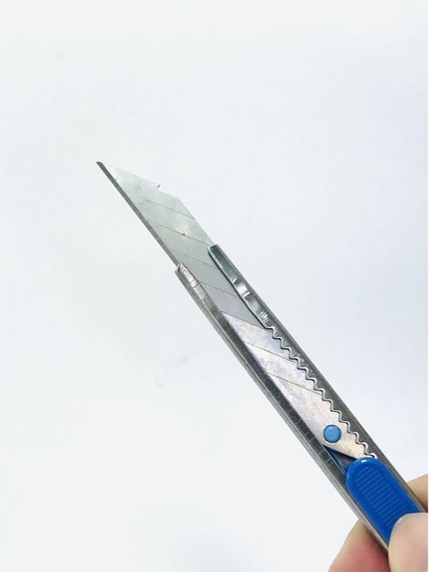 ASTAR AUTO-LOCK CUTTER KNIFE Metal 9mm small D801 / 18mm big D805 ...