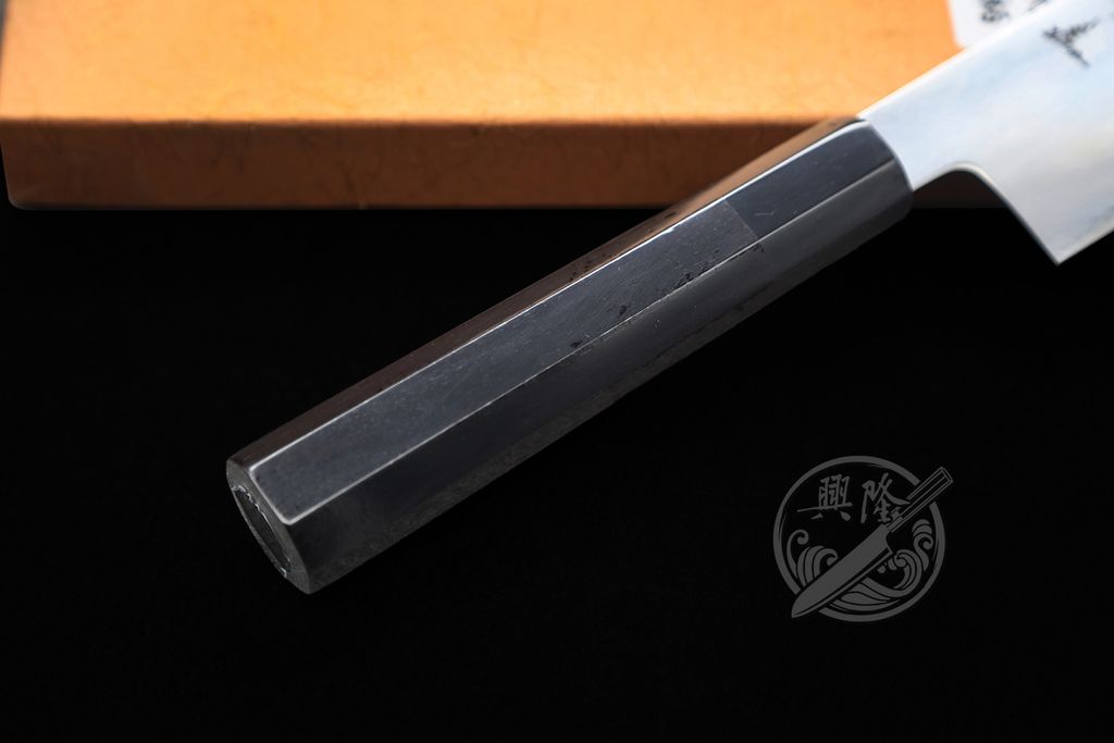 興隆刀剪行〕*堺孝行銀三鋼和牛刀210mm 240mm 黑檀八角柄. 興隆刀剪行〕*堺孝行銀三鋼和牛刀210mm 240mm 黑檀八角柄.