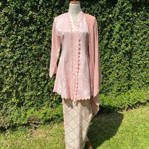 (1/2) KEBAYA WIDURI SONGKET – Hanna Rauda