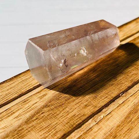 CP373轉頻神器紫水晶能量柱｜卡關必逆襲｜小人變貴人｜學渣轉學霸｜還是麻瓜冥想必備礦 – 春光調頻所