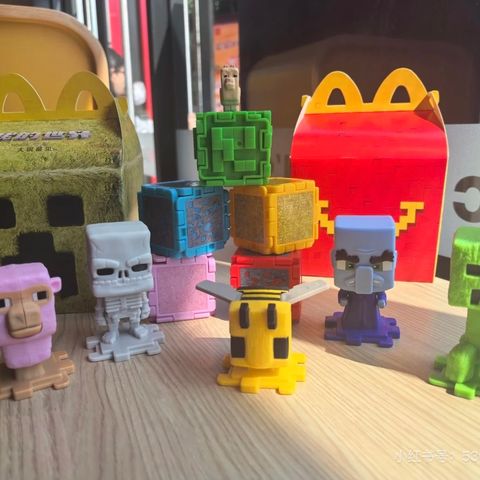 海外限定！ 麥當勞 x 麥塊 聯名 周邊玩具 Minecraft – ADJ’s TOY雲朵玩具