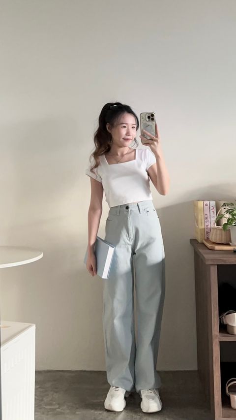 Chuu-5kg 浅蓝牛仔长裤 – ME2BEGIN.CO ENTERPRISE