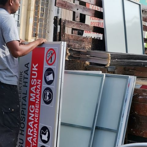 TNB signboard utamakan keselamatan – Youneestore