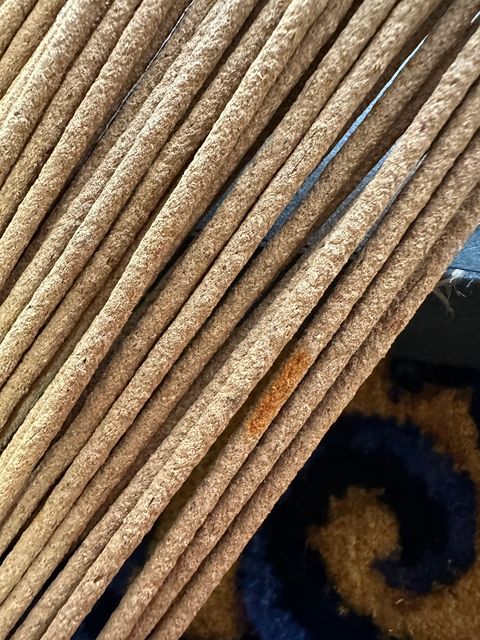 尼木純手工藏香 「空山」頂級檀香、藏紅花 50支 – 香巴拉 藏香 · 藏地文化