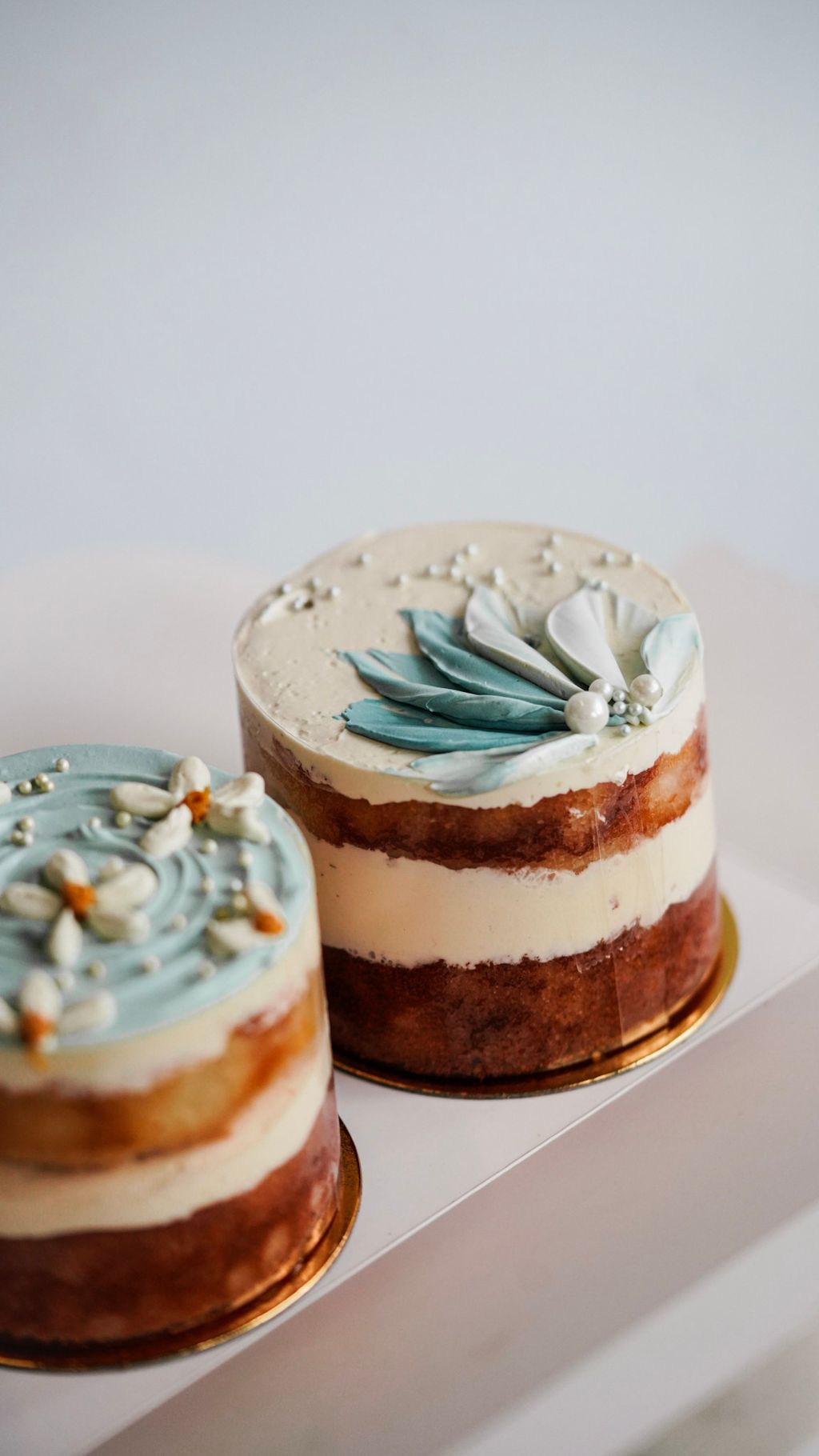 Mini Cake | 3 Pieces – Brown & Sugar