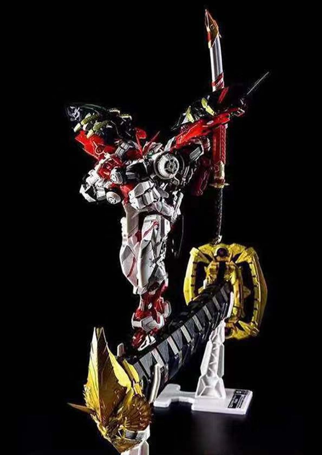 Daban model 8814 Astray Red Frame Powered Arm Gorilla Hand + Gerbera ...