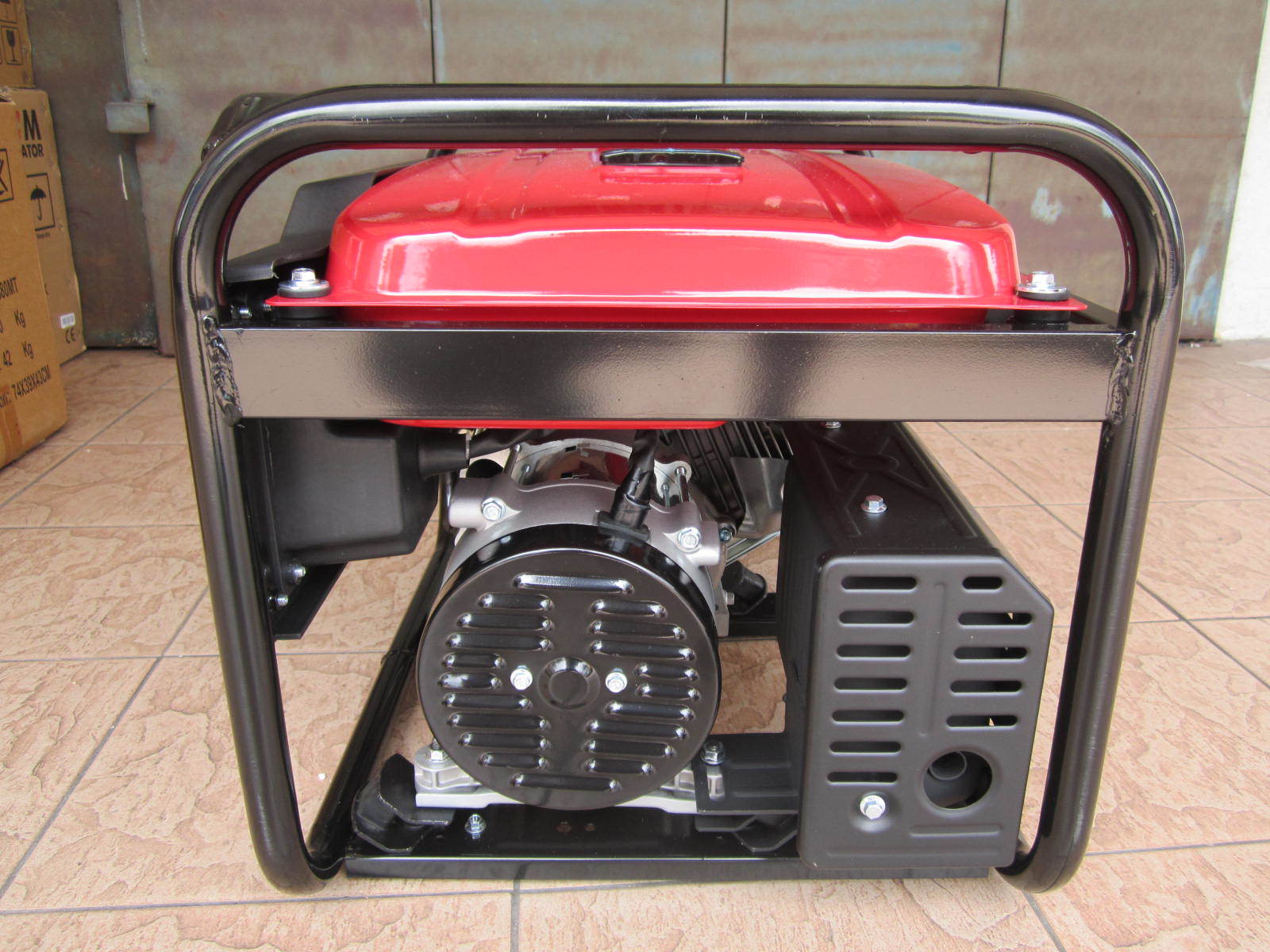 KCM 220V 2.2kW Portable Gasoline Generator (4-Stroke Engine) – MY Power ...
