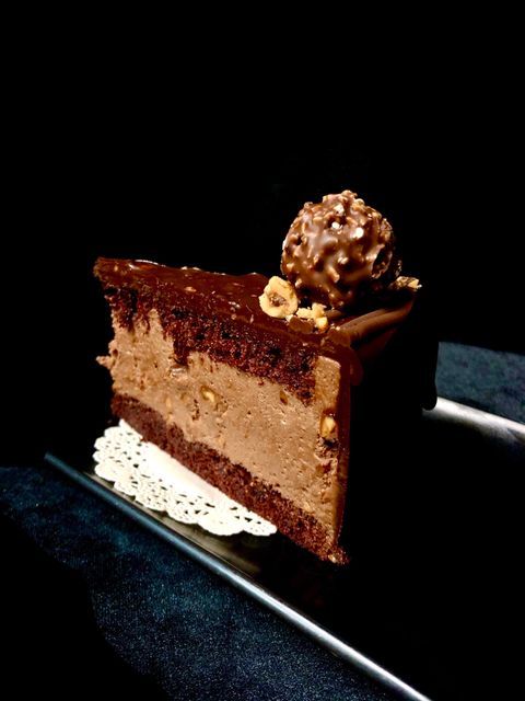 Ferrero Rocher with Berries – Swich Cafe