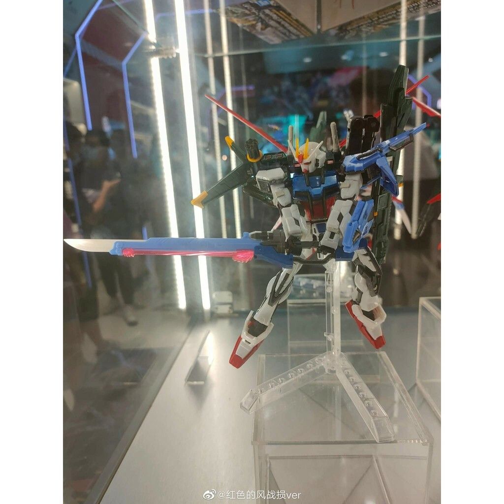 Rg Perfect Strike Gundam