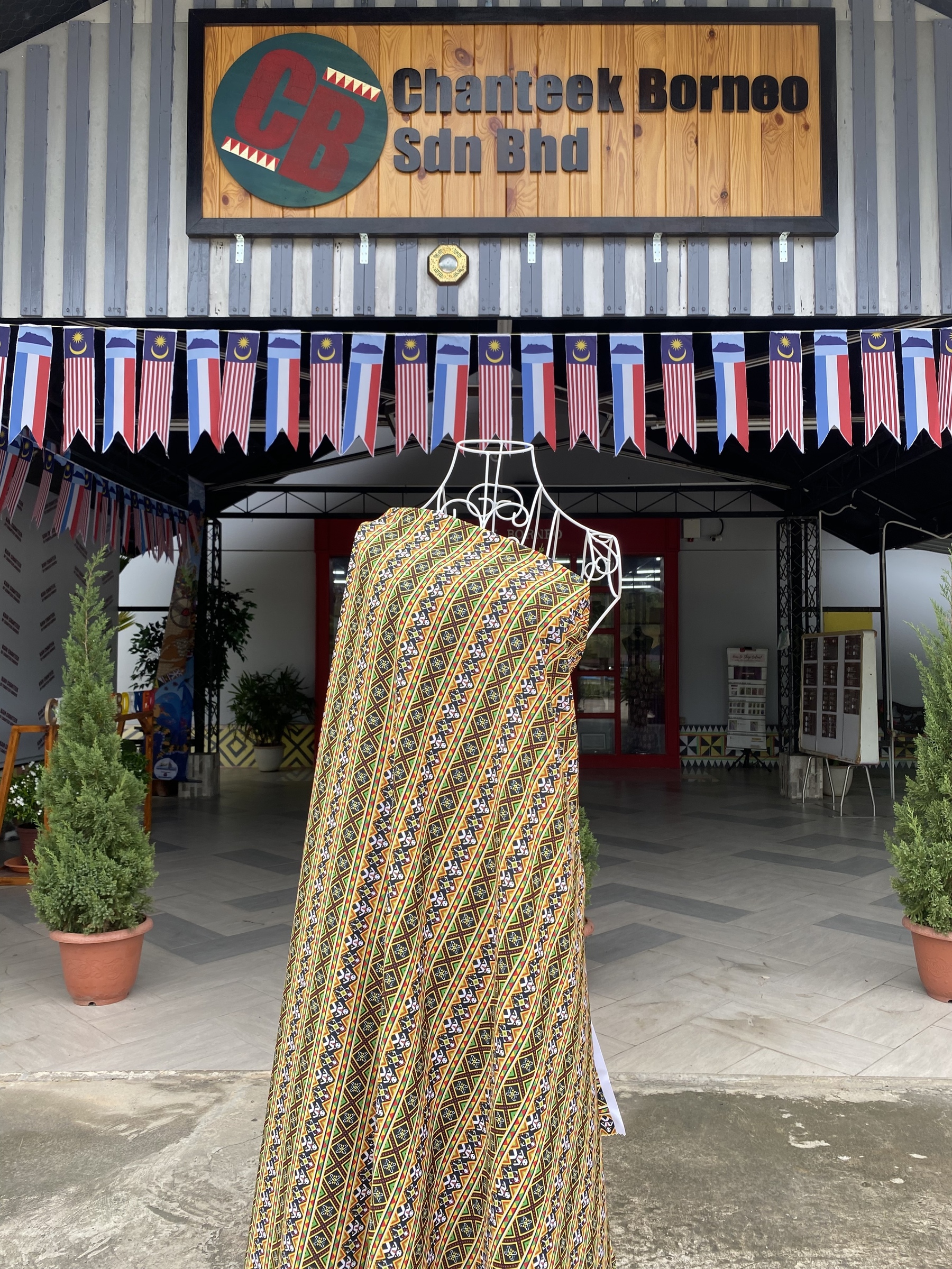 23RGS01-K Rungus – Chanteek Borneo eShop