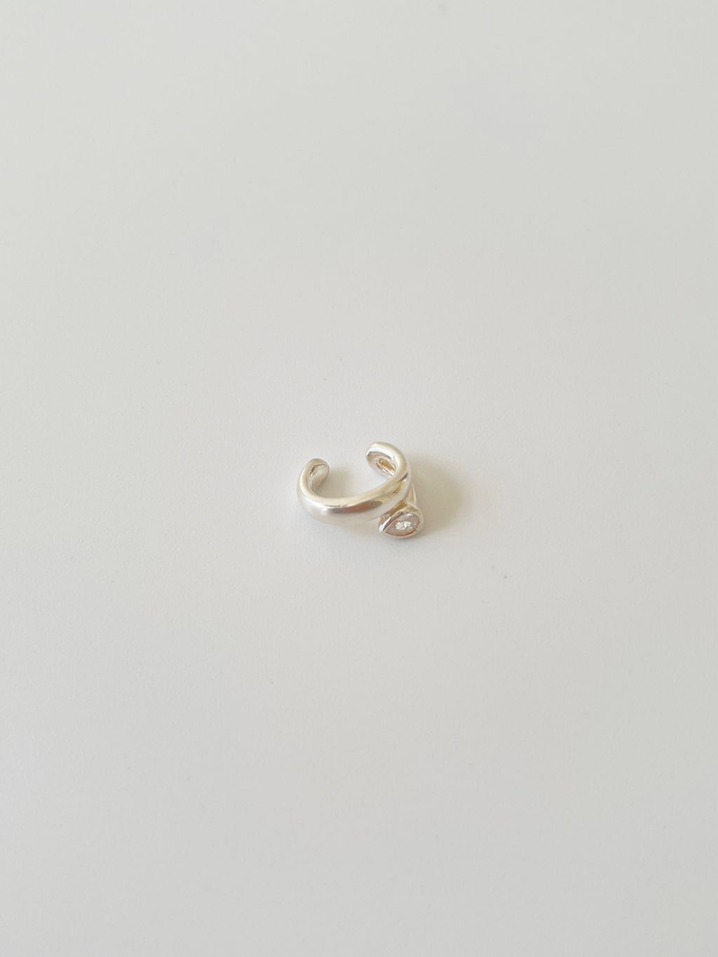 LESIS｜Rotate Ear cuff Silver