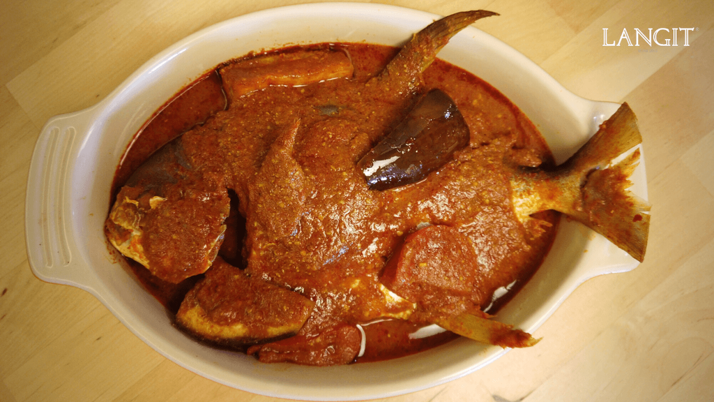 Kristang Cuisine: Making Kari Pimenta – Langit Collective