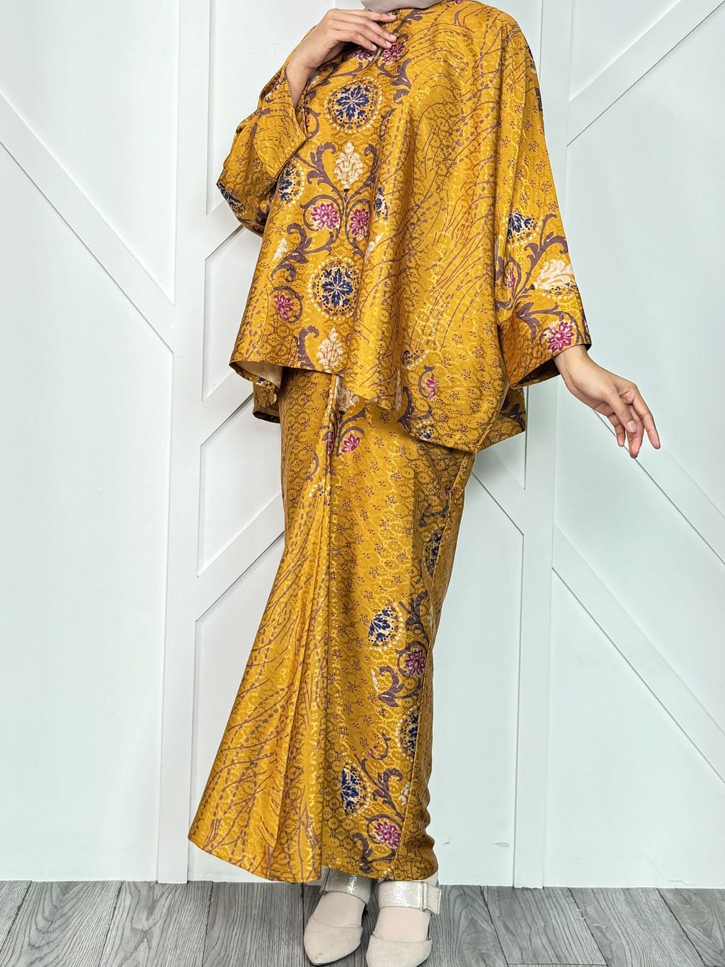 BELLA Premium Iron-less Royal Batik Baggy Kurung – RONA JINGGA