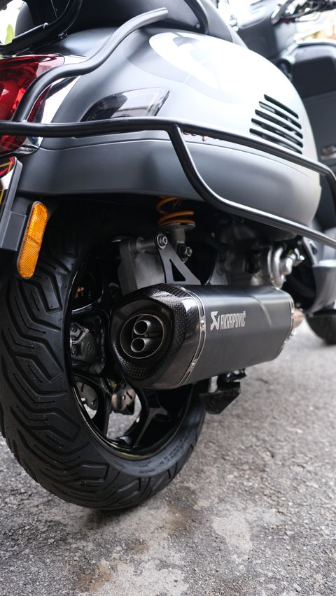 Akrapovic Exhaust Vespa GTS300/GTV300 HPE – Vespa Planet