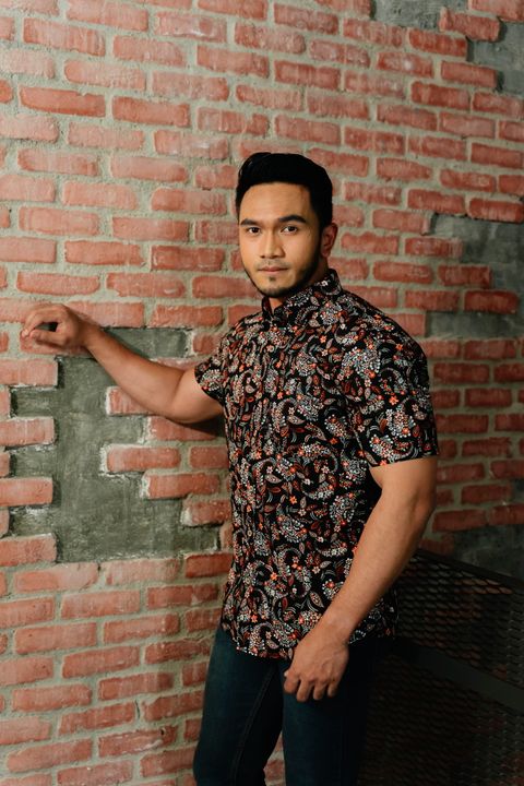 I Am Famous Slim Fit Shirt – iamfamous.my