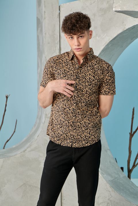I Am Famous Slim Fit Shirt – iamfamous.my