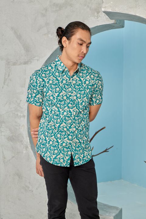 I Am Famous Slim Fit Shirt – iamfamous.my