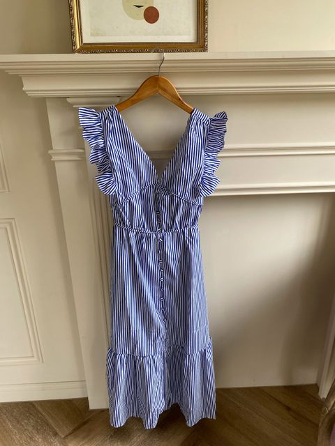 Freesia 荷葉藍色直條紋洋裝 – FreesiaBoutique