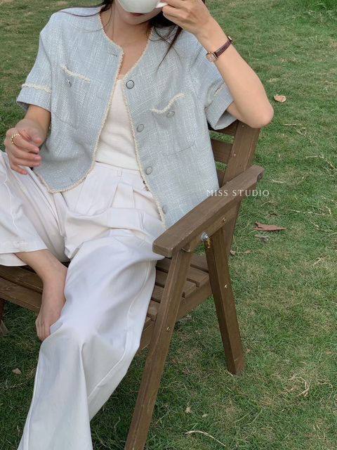 Freesia 8181 小香風雙口袋短外套(3color) – FreesiaBoutique