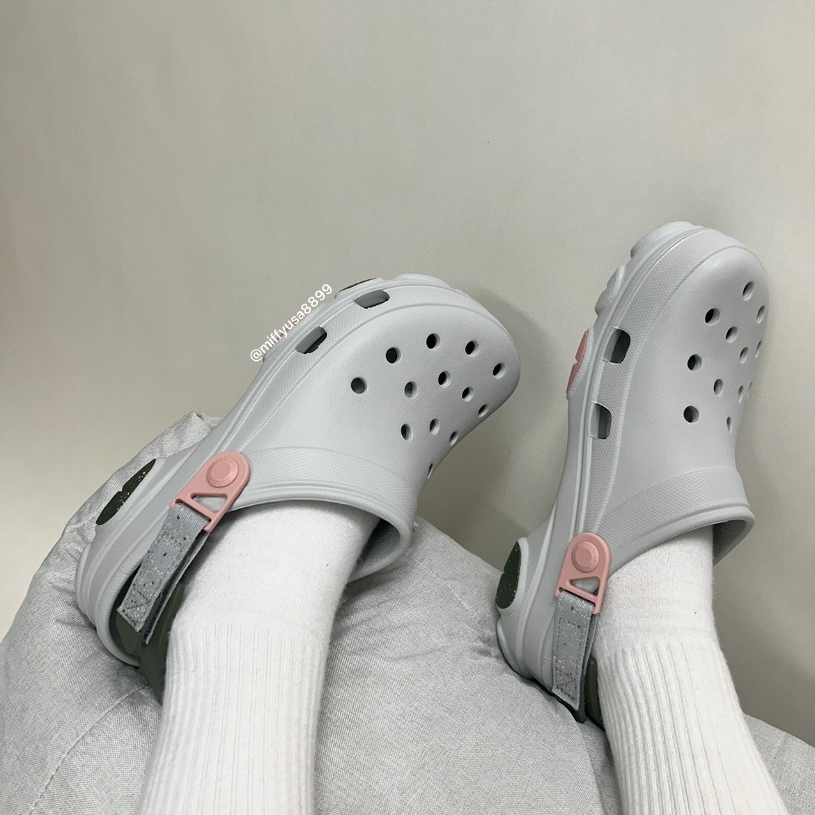 Crocs Classic All Terrain Clog 特林洞洞鞋 軍綠粉灰【206340-1FS】 – MiffyUSA米菲美國
