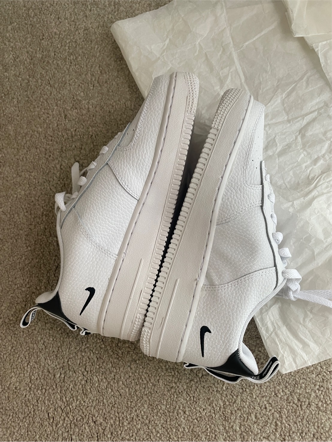 「NG商品」Nike Air Force 1 LV8 Utility 白黑【AR1708-100】 – MiffyUSA米菲美國