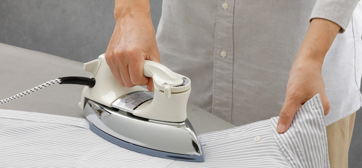 PANASONIC NI-22AWTSK HEAVY WEIGHT NON-STICK SOLEPLATE DRY IRON – A.E.S ...