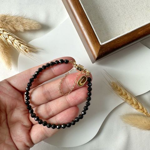 L1448 : Black Tourmaline (4mm) in magnetic clasp – Lynette Lee Jewellery