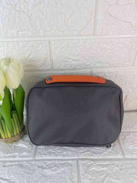 TUMI SPLIT TRAVEL KIT – USA With Love