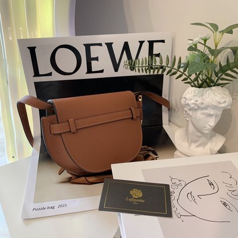 LOEWE – 老佛爺時尚精品