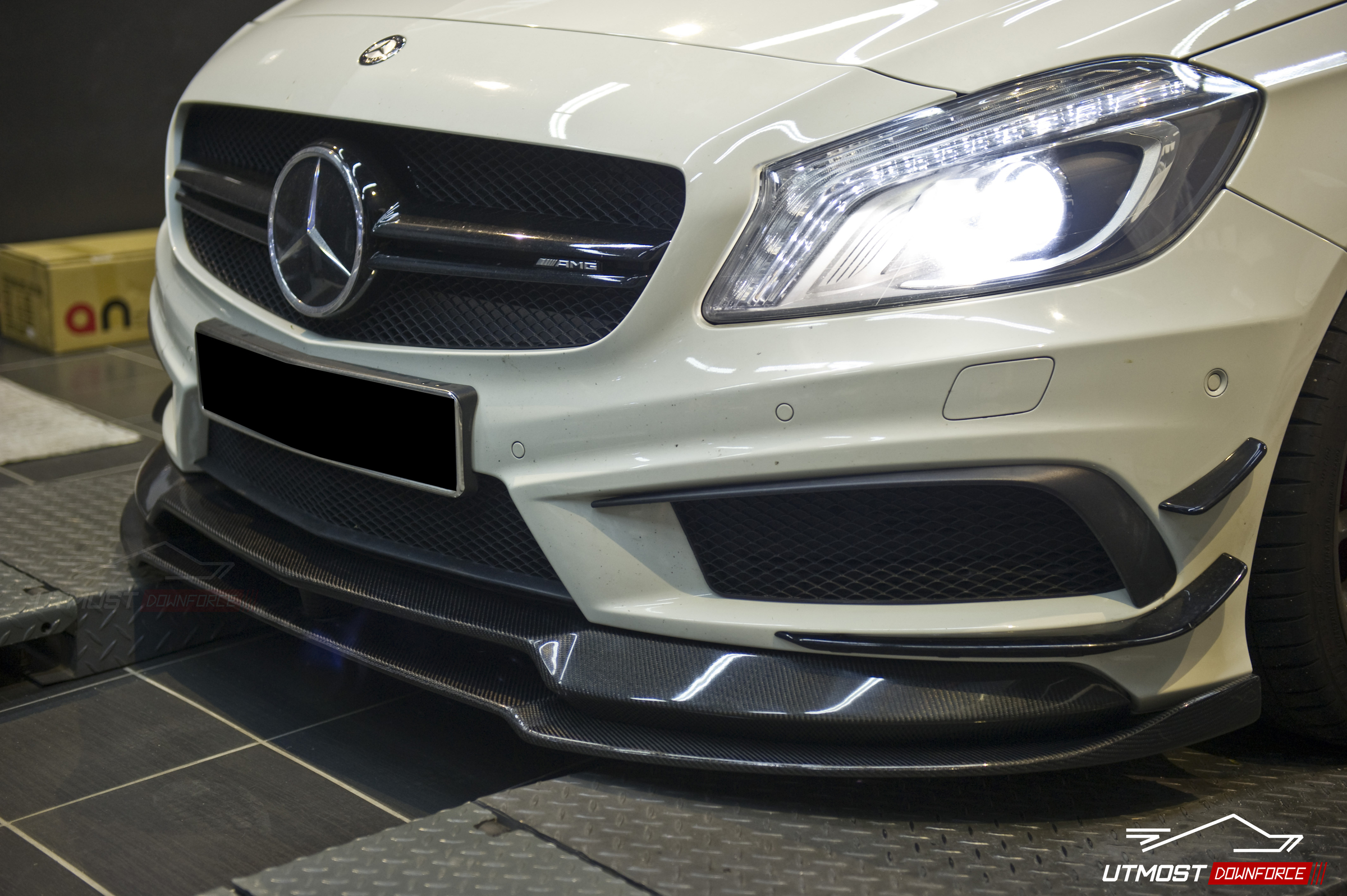 Mercedes Benz W176 A Class VRS Carbon Front Lip – Utmost Downforce Garage
